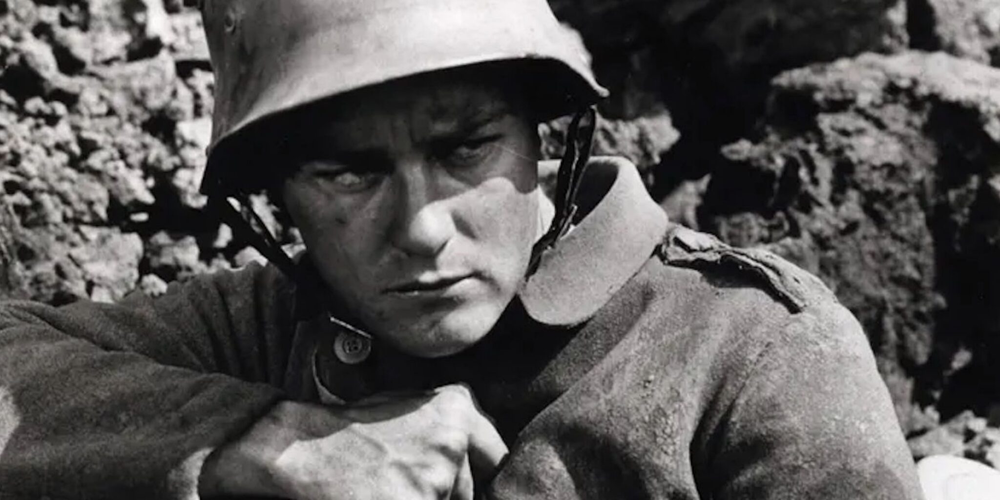 "ALL QUIET ON THE WESTERN FRONT" (1930) - Review